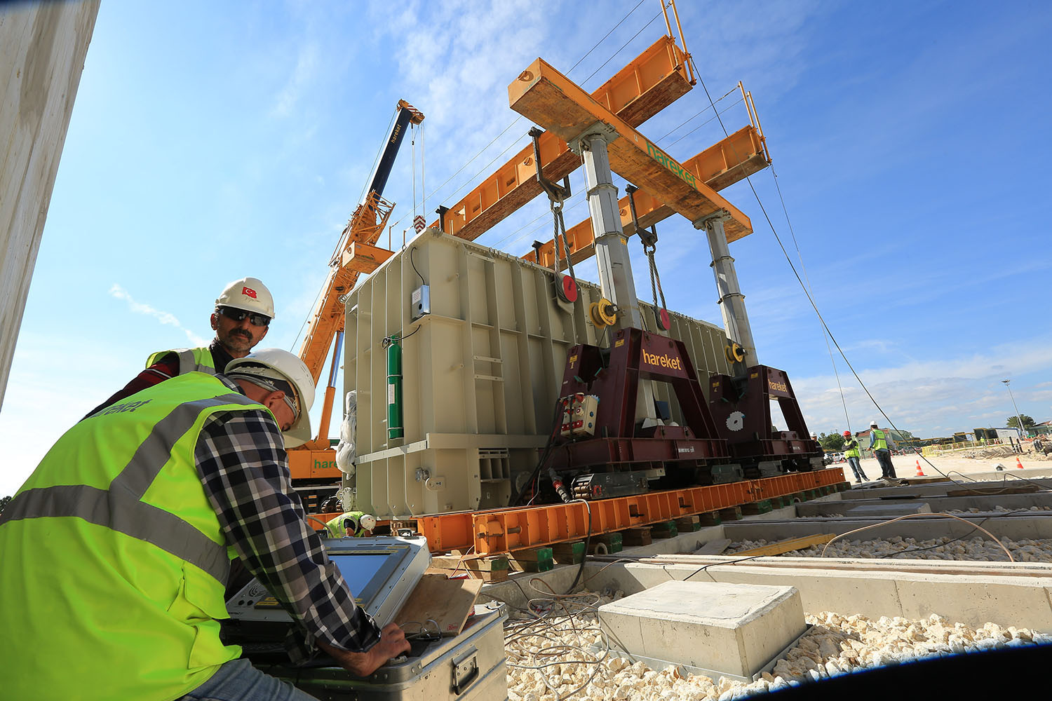 Jacking and Lifting Equipment - Equipments | HAREKET